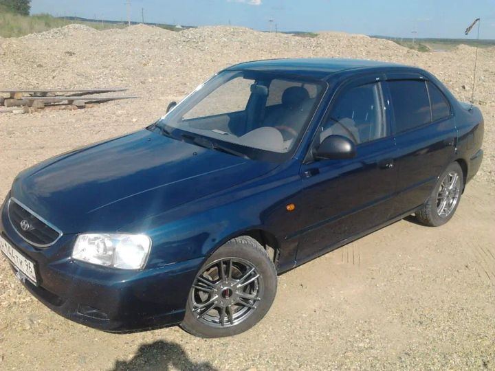 Купить Хендай Акцент в России: продажа Hyundai Accent с пробегом и ...